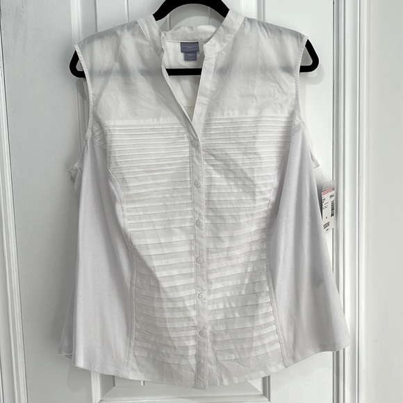 Laura Scott | Tops | Nwt Laura Scott Woman White Pleated Front V Neck ...